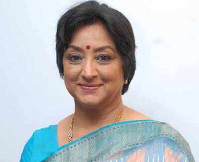 Lakshmi gets Dr Rajkumar award - Times of India