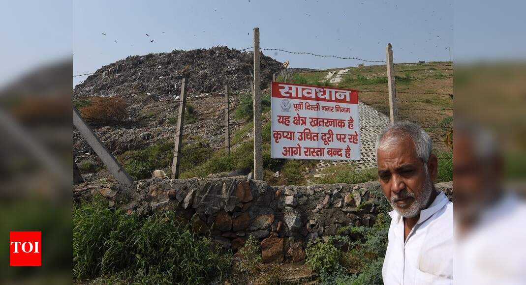 Garbage heaps more misery on east Delhi residents as corporation fails ...