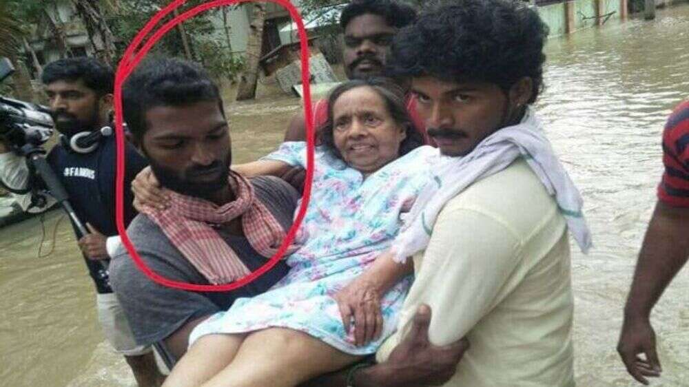 Kerala hero who saved many dies crying for help | The Times of India