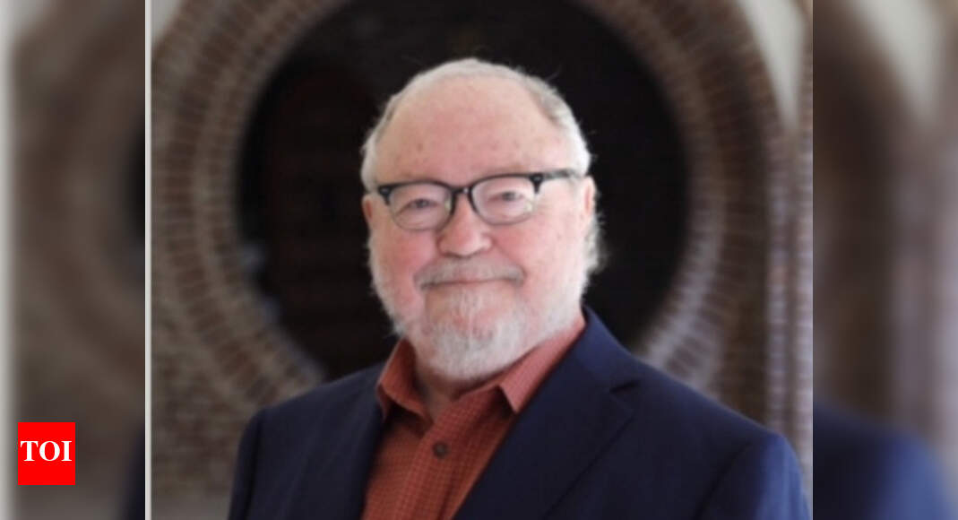 Thomas Harris’ new book not on Hannibal - Times of India