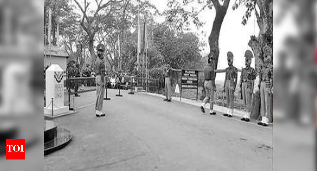 Clashes Hit India-Bangla Border Trade: Clashes hit India-Bangla border ...