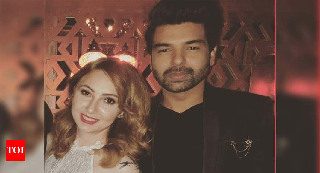 Partners: Trouble Ho Gayi Double actor Vipul Roy gets engaged - Times ...
