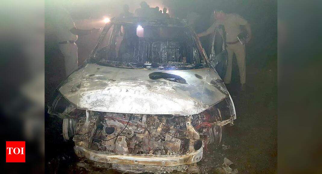 AAP worker charred to death in car in Ghaziabad, murder case filed | Ghaziabad News - Times of India