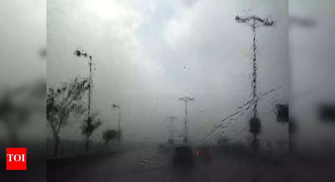 Pressure brews over Bay, may bring rain along AP coast | Visakhapatnam ...