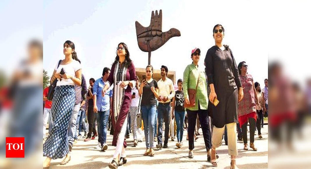 Open Hand Monument: 100 walk and learn about Corbusier on his birth ...