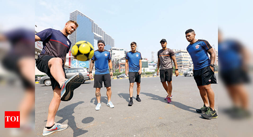 Noida darshan for pro footballers | Events Movie News - Times of India