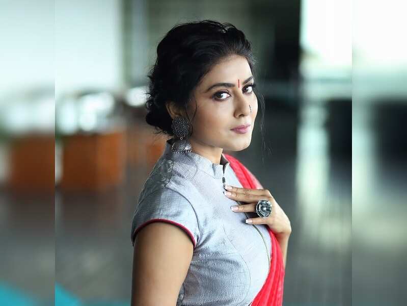 Gargee RoyChowdhury on how to turn heads this Puja | Bengali Movie News - Times of India