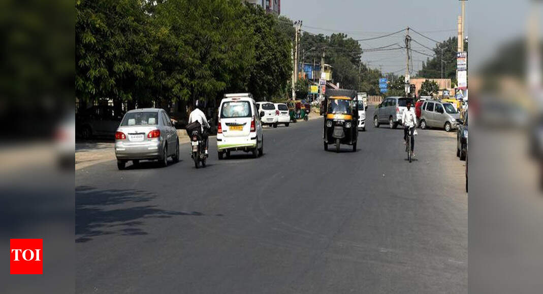 No lights on 1.5km stretch of this major road in Palam Vihar | Gurgaon ...