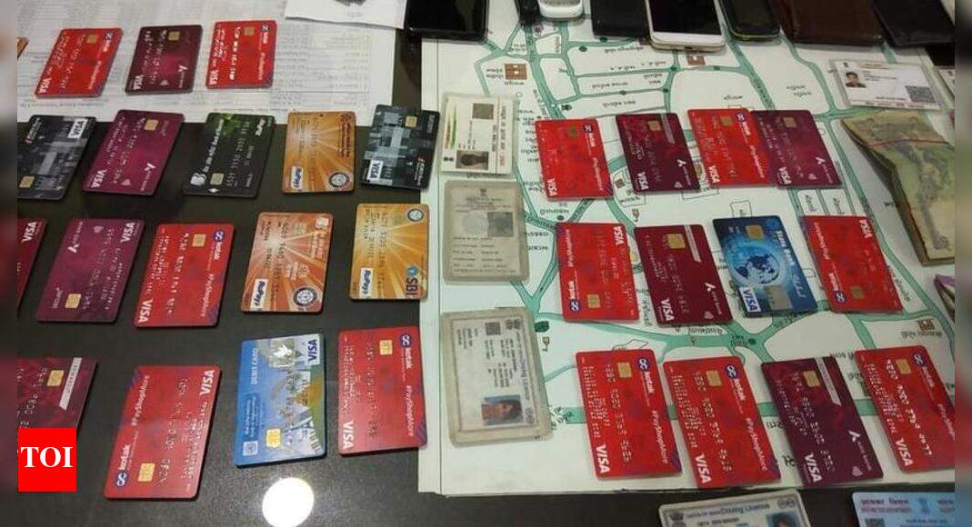 Gang duping banks by tampering ATMs busted | Vadodara News - Times of India