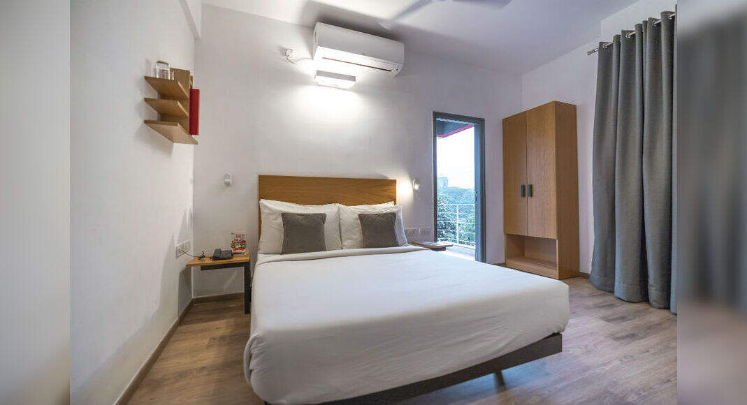 Bryan Adams concert in Bangalore–places to stay in the city for concert ...