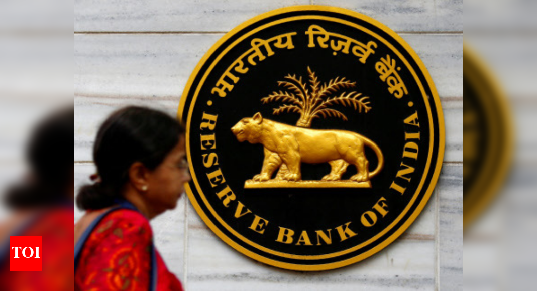 Forex reserves down by $915.8 million to $399.609 billion - Times of India