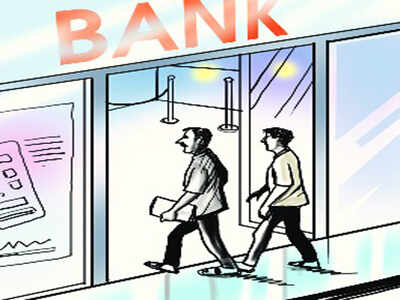 Delhi bank robbery: Robbers kill cashier, loot 3 lakh from bank in ...
