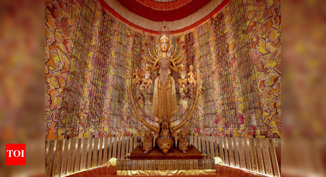 Kolkata Durga Puja Pandal 2018: Padmaavat' returns as Durga puja theme ...