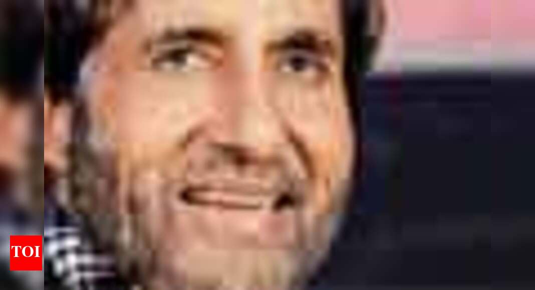 Amitabh's Power'ful' new look | Hindi Movie News - Times of India