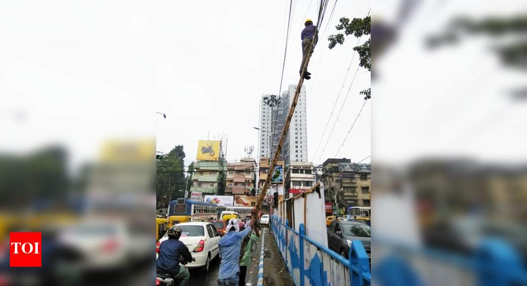 Riskay way to work - Times of India