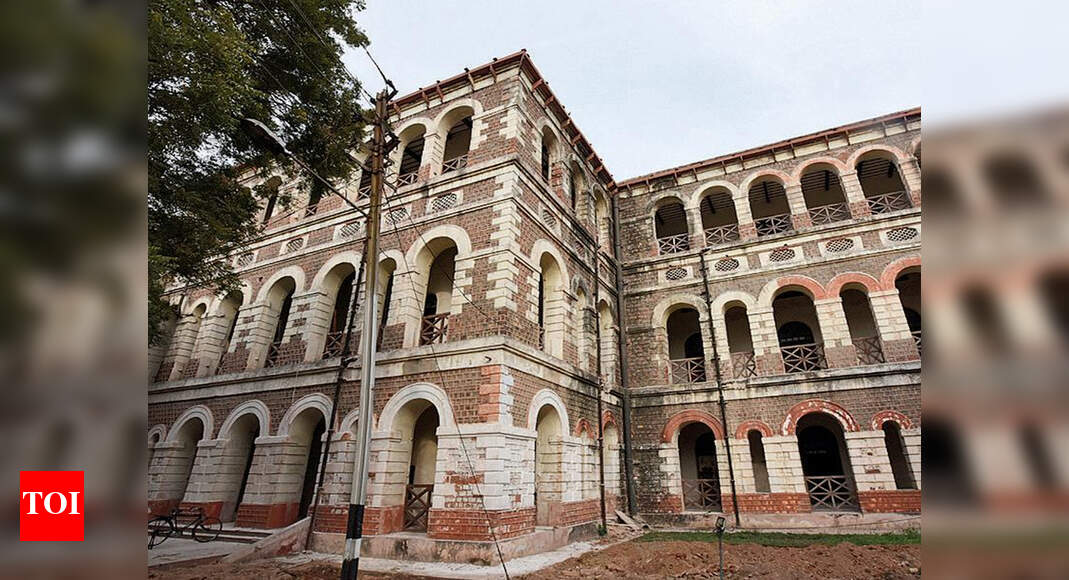 Colonial barracks to get touch of freedom | Delhi News - Times of India