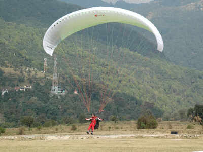 Australian paraglider found dead in Himachal's Mandi | Shimla News ...