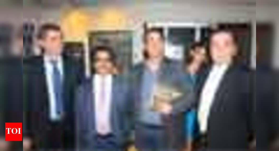 Randhir Kapoor in Russian event | Events Movie News - Times of India