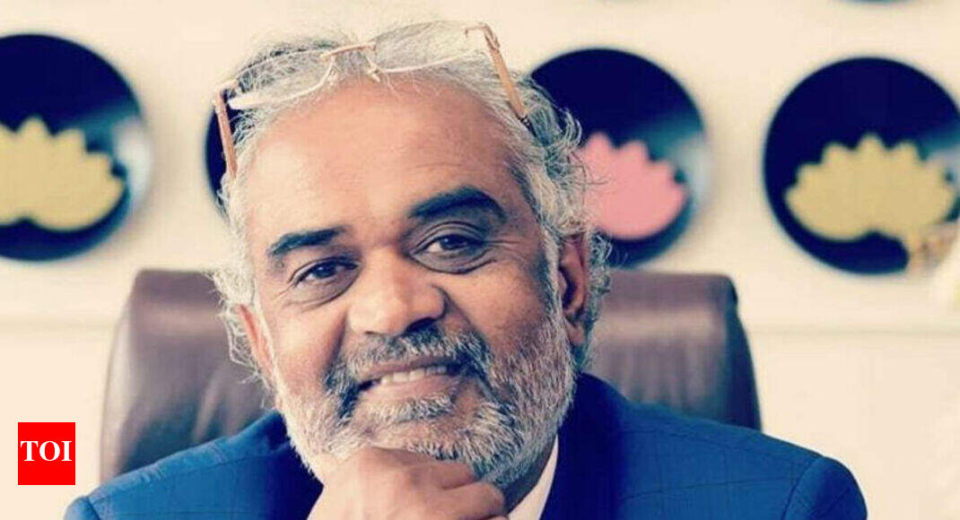 Savji Dholakia: Why aren't you working for diamond merchant Savji ...