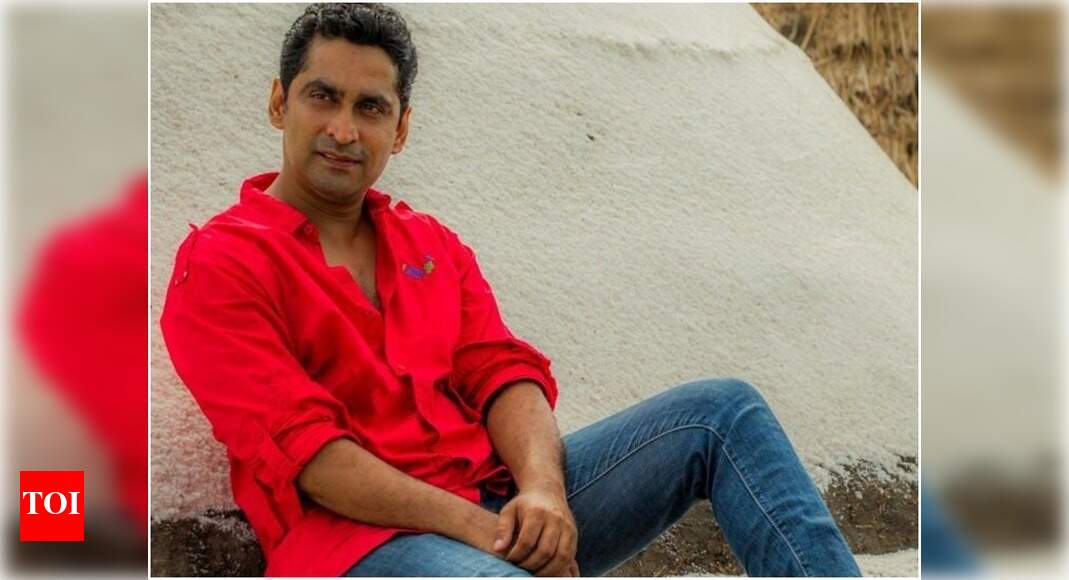 Chinmay Mandlekar shares a throwback moment; See picture - Times of India