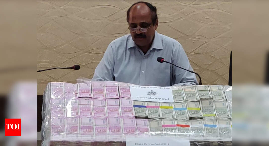 Gold Hawala: Mangaluru cops bust suspected gold hawala racket ...