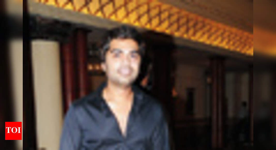Simbu at Vaanam's press meet | Hindi Movie News - Times of India