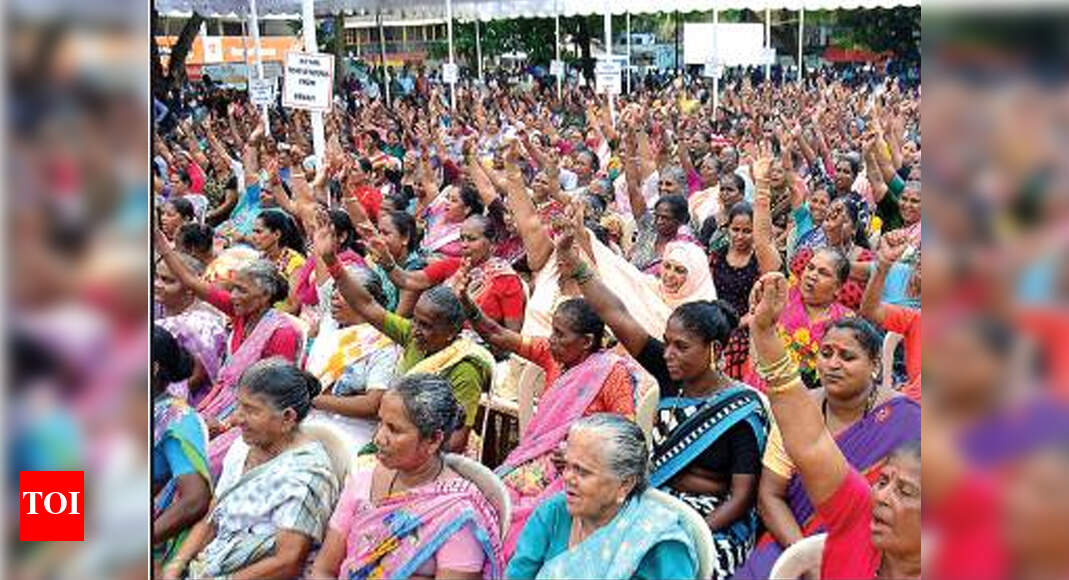 Vendors demonstrate at Azad Maidan, seek time from government | Goa ...