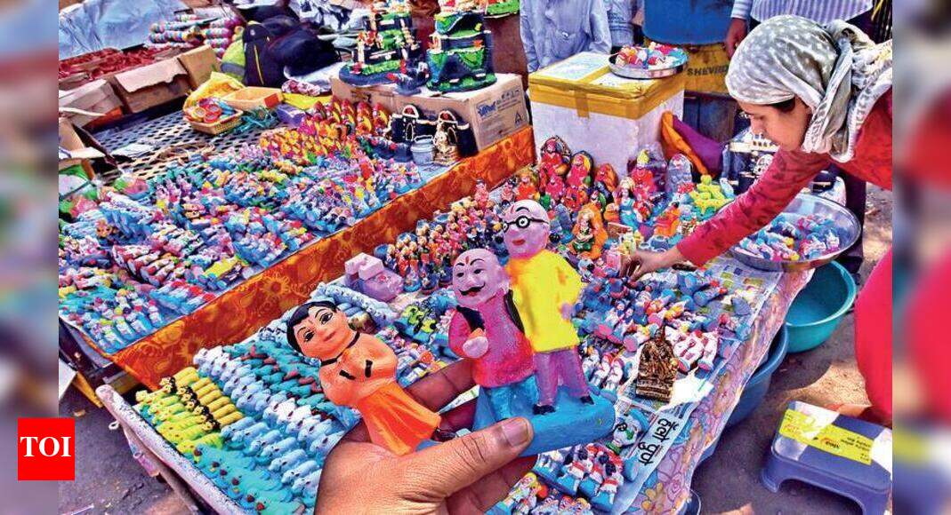 Pune: Cartoon characters adorn forts this festive season | Pune News ...
