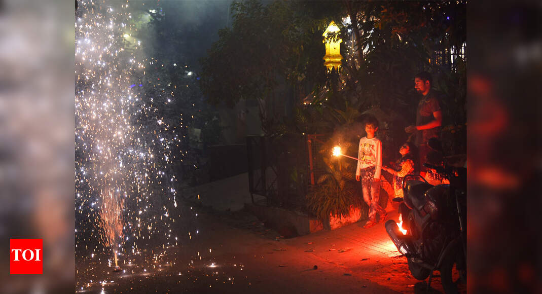 Pollution spikes on Diwali, but stops short of risky levels | Bhopal ...