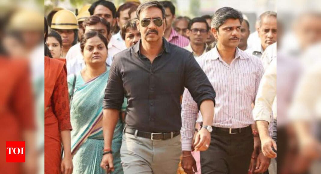 Ajay Devgn bags Best Foreign Actor award for 'Raid' at Chinese film ...