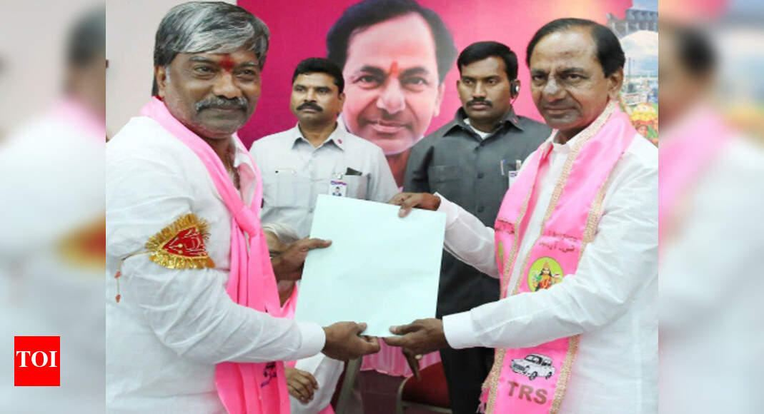 Padma Rao facing revolt from rebels | Hyderabad News - Times of India