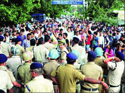 Uttarakhand High Court: Regularise 18,000 UPNL contract workers in a ...