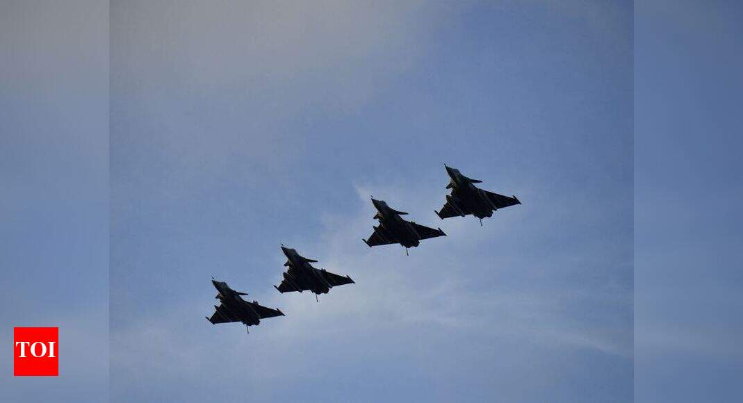 PM Modi admits to theft in Rafale deal before SC: Rahul Gandhi | India ...