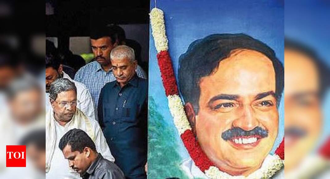 Ananth Kumar laid to rest in Bengaluru | Bengaluru News - Times of India