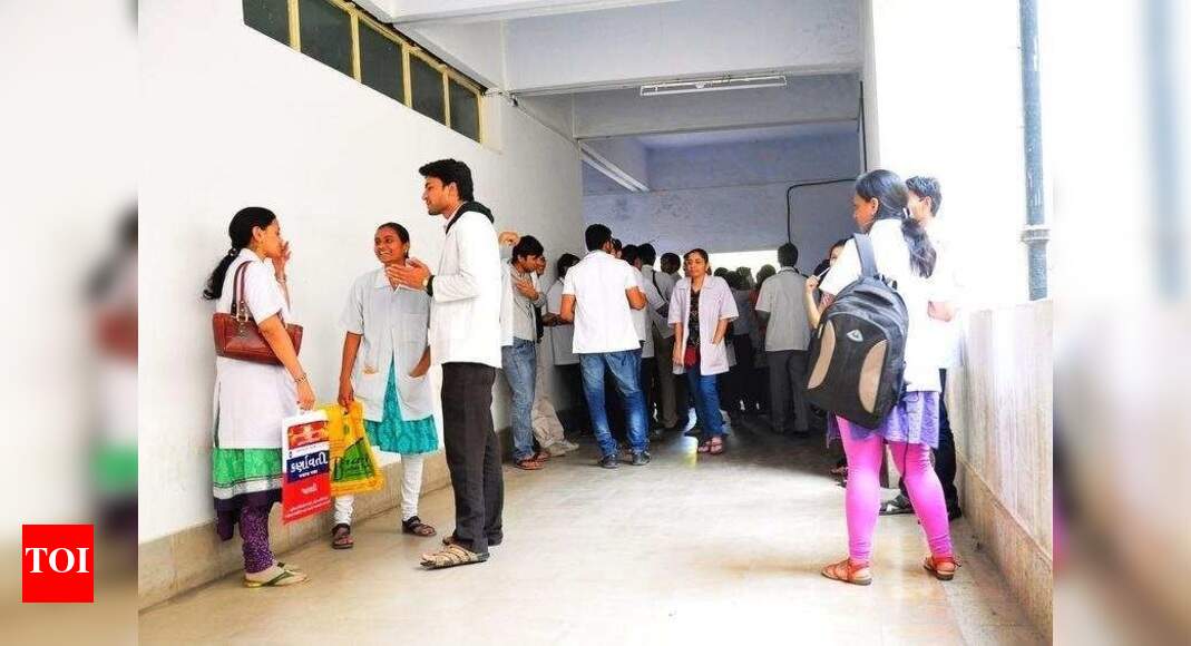 Now, MBBS students to do course on ethics too | India News - Times of India