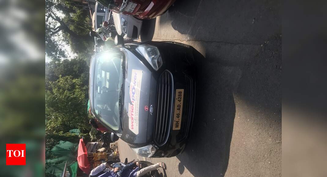 double parking on post office road in Chembur - Times of India