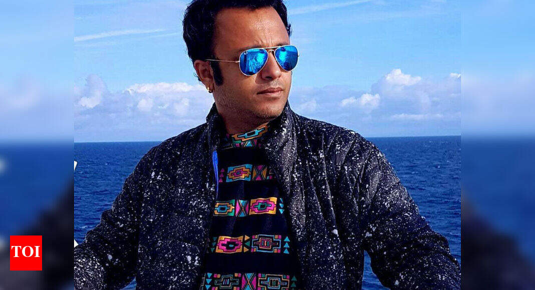 Actor Joyjit Banerjee to play a meaty role in ‘Phagun Bou’ - Times of India