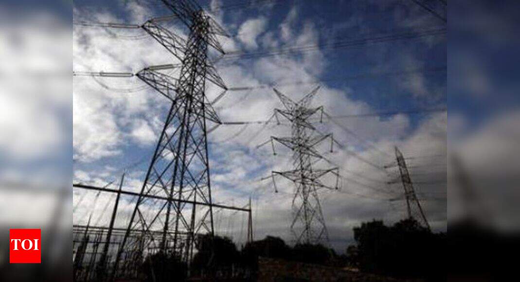 Delhi: Discoms work to meet winter peak demand | Delhi News - Times of ...