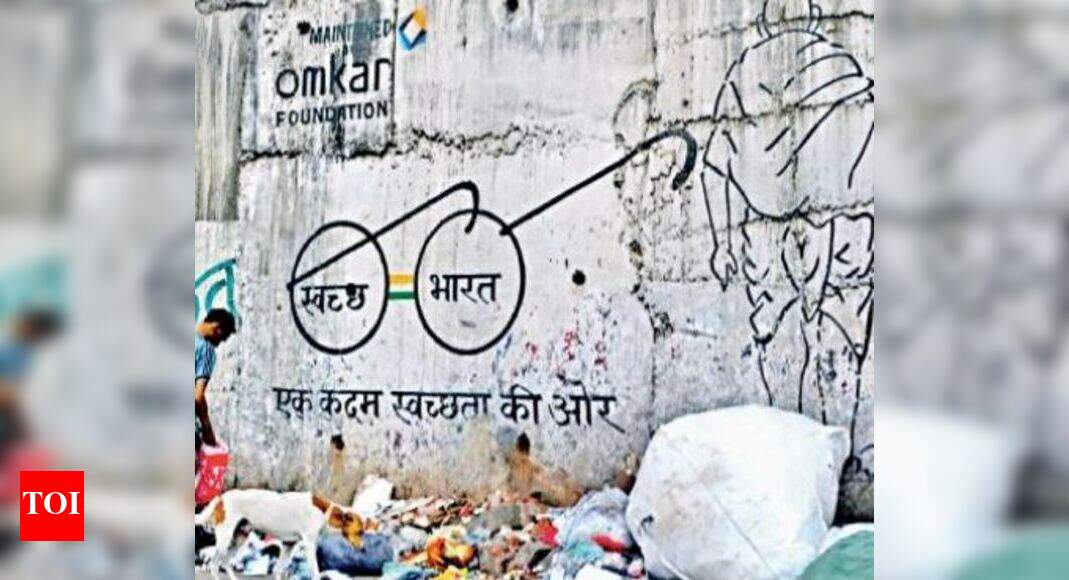 Sanitation workers go on strike, say BMC is messing with them | Mumbai ...
