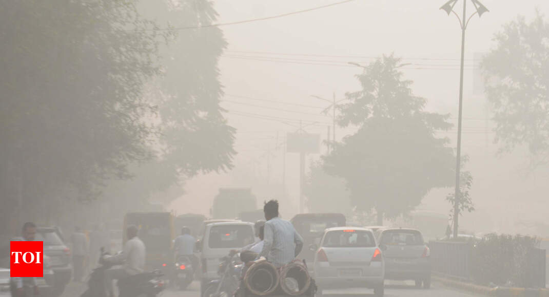 air quality: Pollution levels up again, expect fog to get dense ...