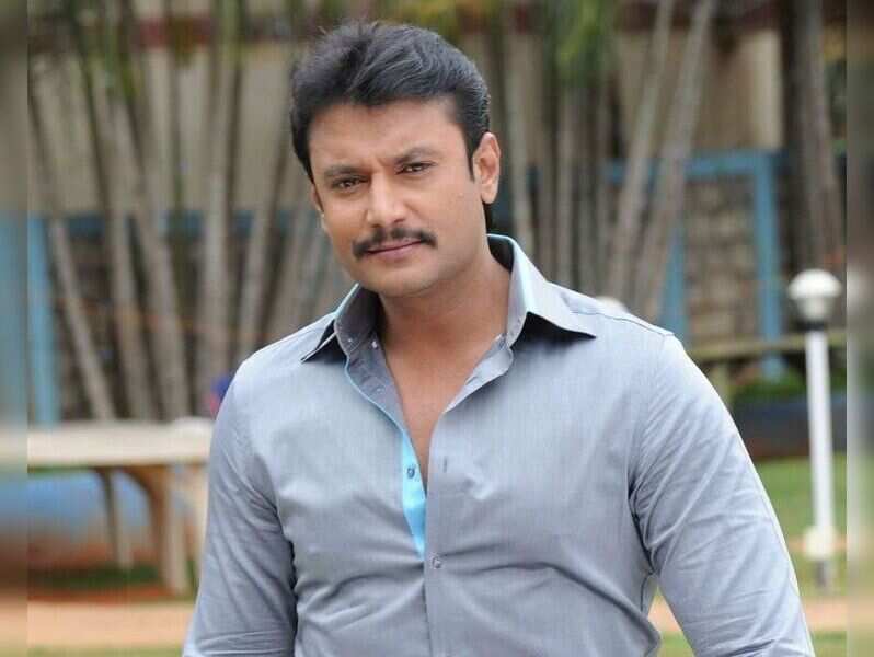 Darshan honored in UAE | Kannada Movie News - Times of India