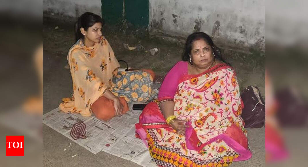 Bihar: Jamui DM’s wife, mother-in-law squat outside his official residence after denied entry ...
