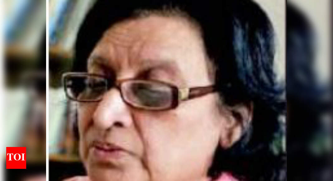 Pakistan's iconic Urdu poet Fahmida Riaz dies at 73 - The Times of India