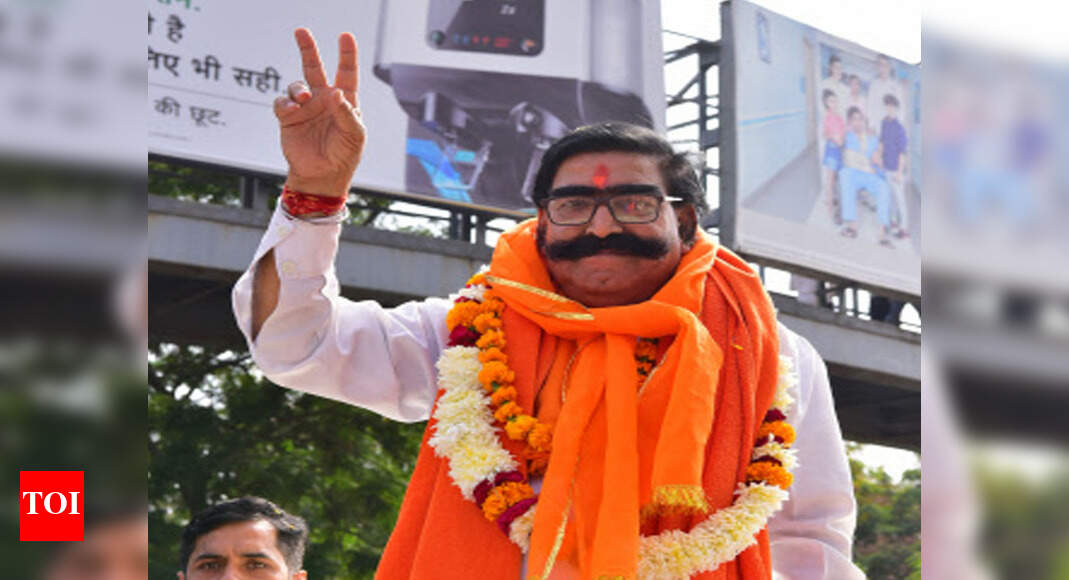 Gyan Dev Ahuja gets Vice-President post; BJP suspends 11 | Jaipur News ...