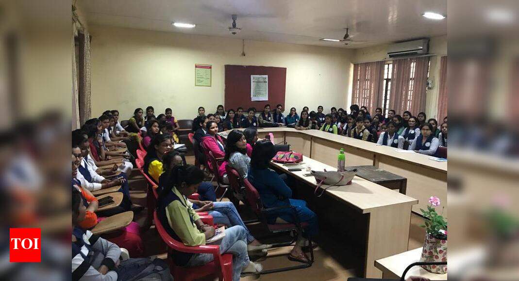 Students of Polytechnic college learn time management | Events Movie ...