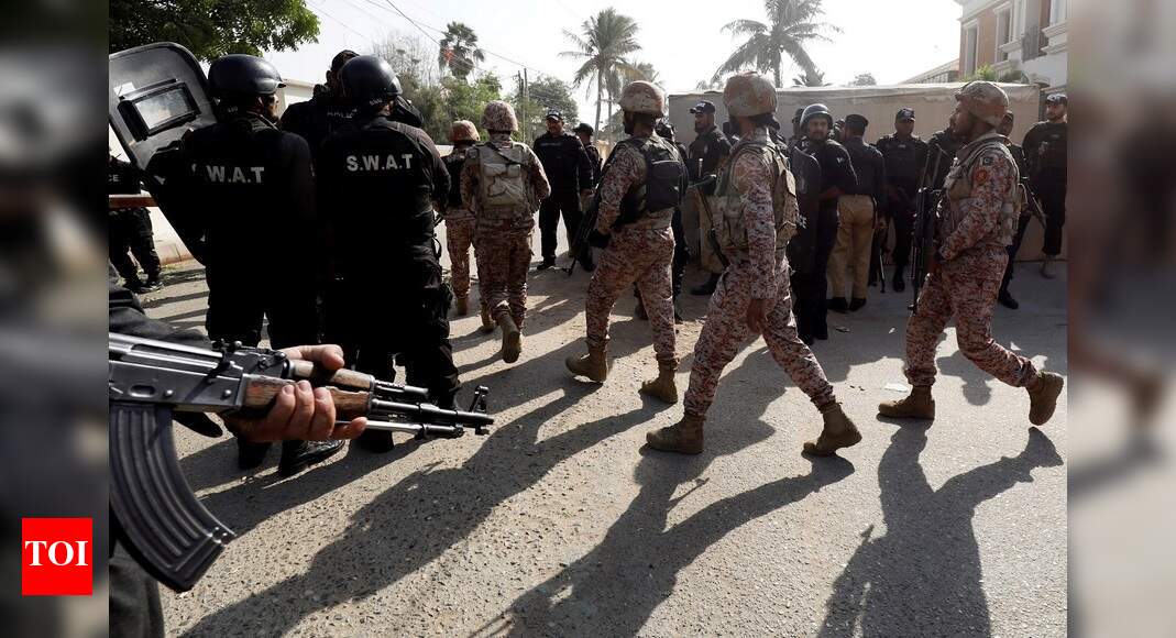 Bomb blast in Pakistan: 25 killed, 35 injured in powerful blast in ...