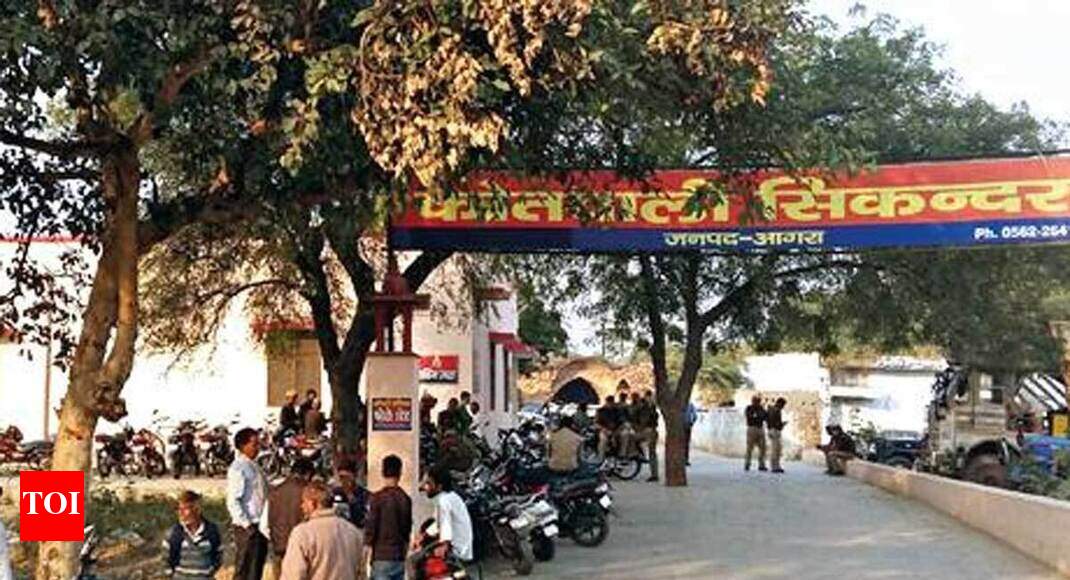 Agra: Entire Agra police station booked for custodial death | Agra News ...