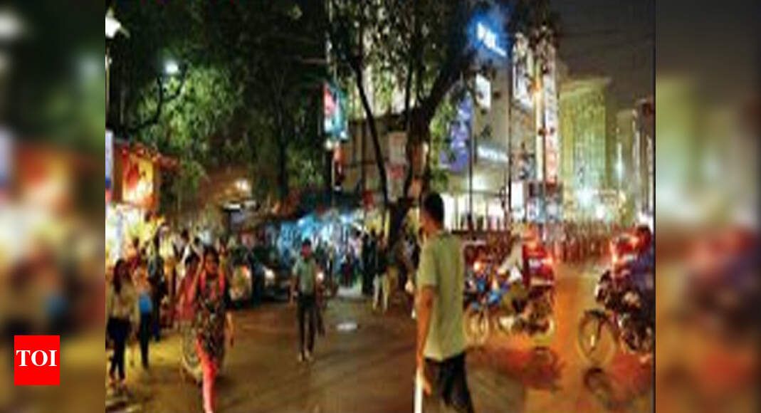 Mall-goers wary of dark road, rogue autos | Kolkata News - Times of India