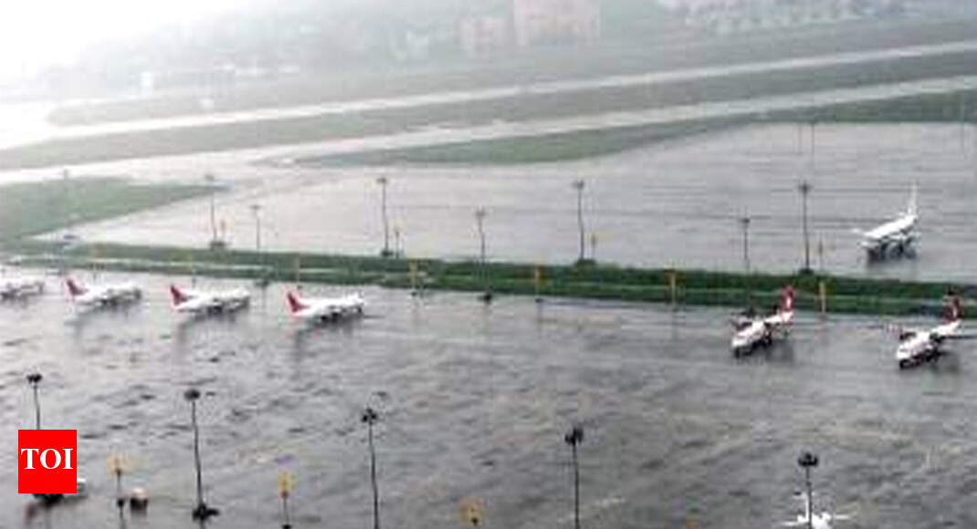 Airport parking bay a graveyard of junked planes | Chennai News - Times ...