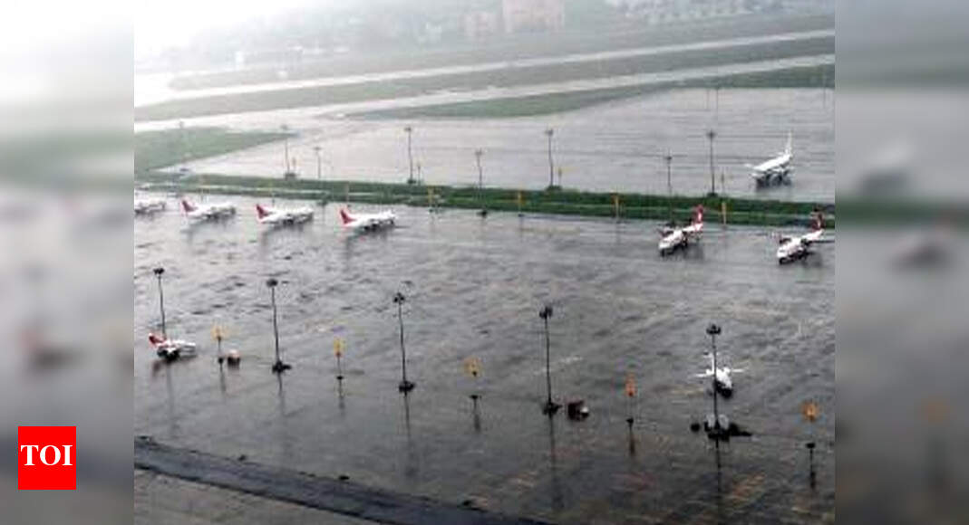 Airport parking bay a graveyard of junked planes | Chennai News - Times ...